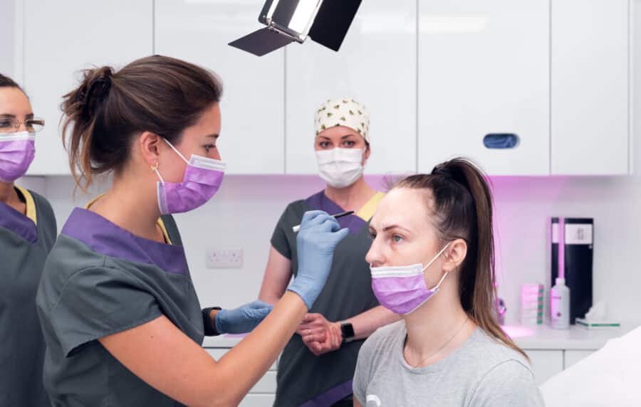 Superb Aesthetics Courses in the UK | Become an expert today